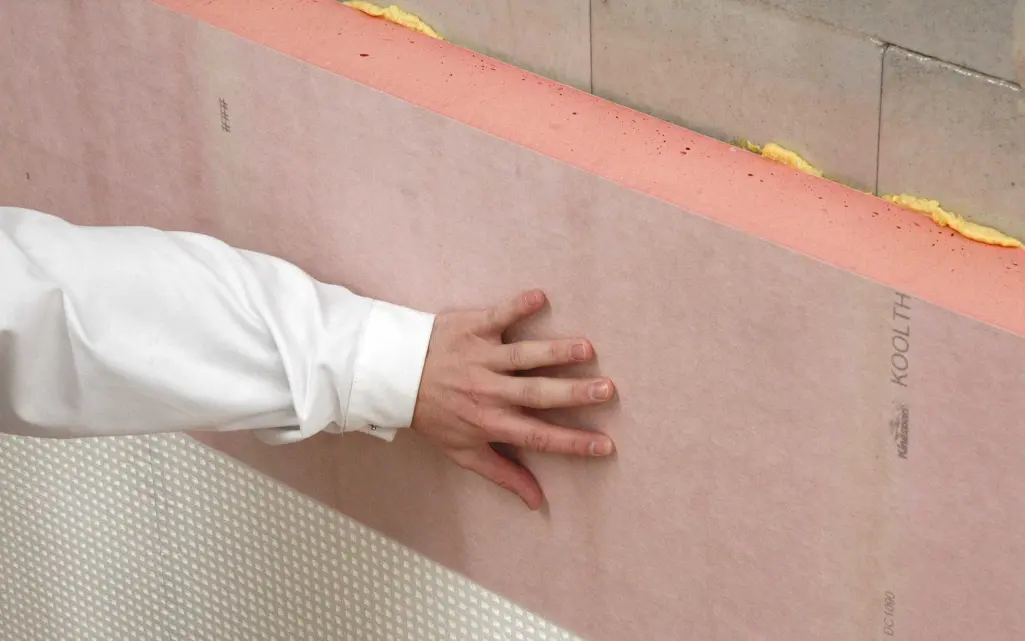 Phenolharzplatten: schlanke Dämmung von Sto